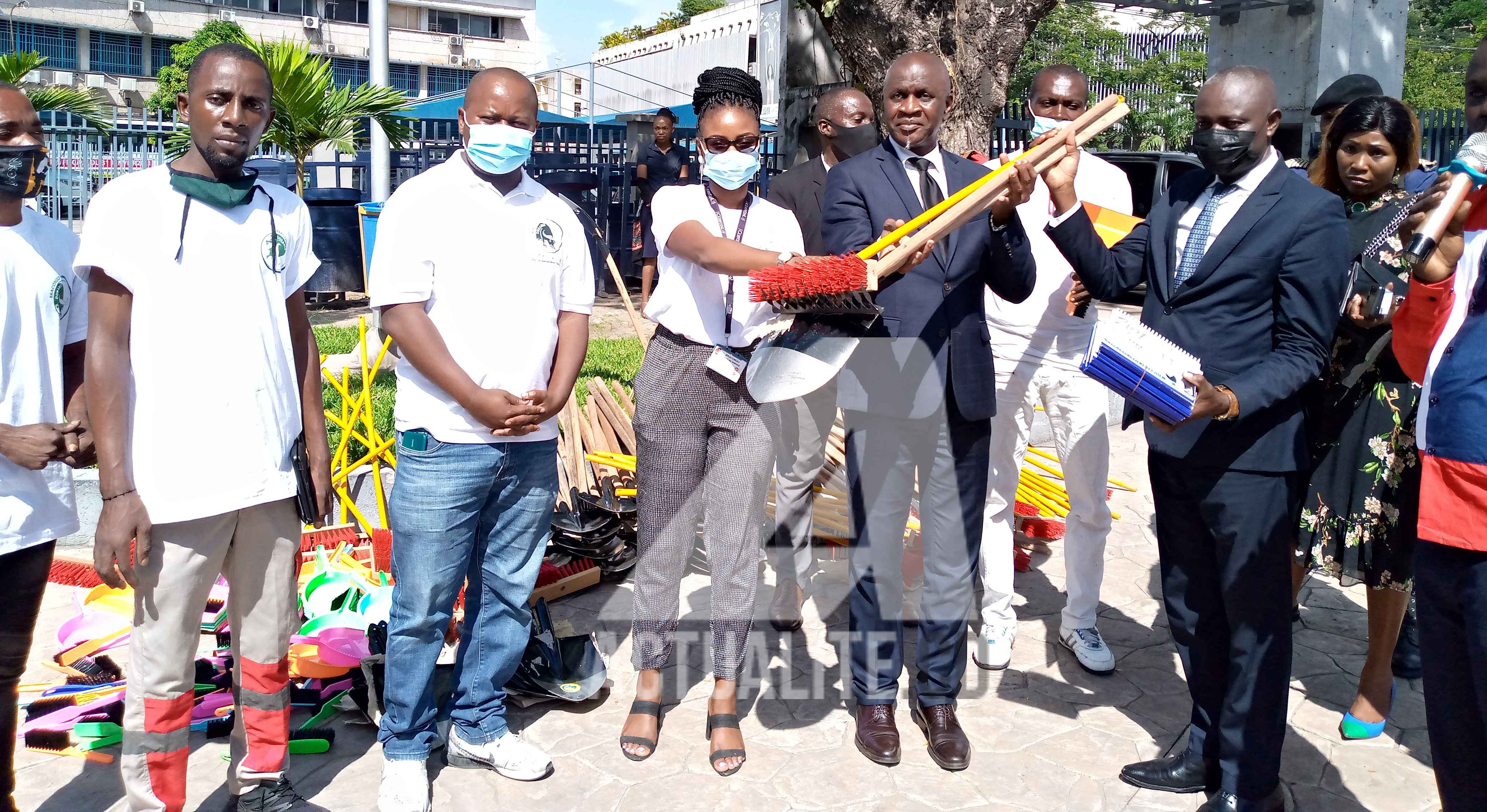 RDC: comme promis, Bracongo offre un lot important de matériels d ...