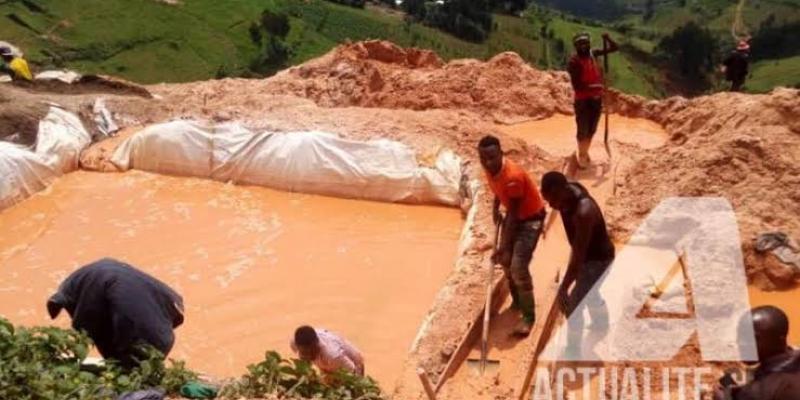 RDC: le coltan exploité par des groupes armés à Masisi toujours vendu ...