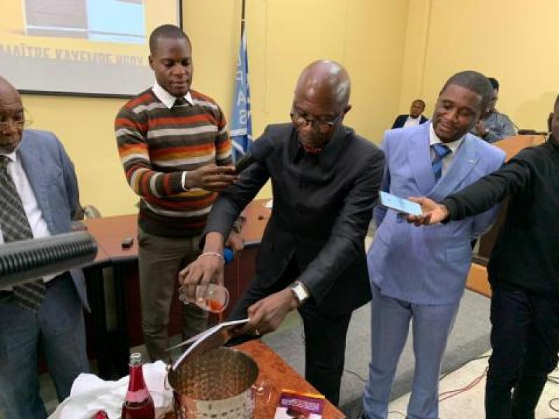 RDC : deux œuvres scientifiques de Me Kayembe Ngoy portées sur les ...
